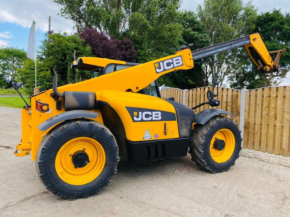 JCB 527-58 AGRI TELEHANDLER *YEAR 2012 , AG SPEC* C/W PICK UP HITCH
