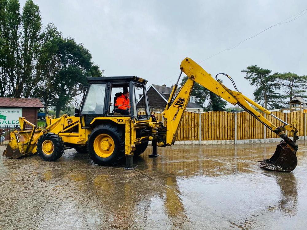 JCB 3CX PROJECT 7 4WD BACKHOE DIGGER C/W PROJECT 8 BACK END & EXTENDING DIG