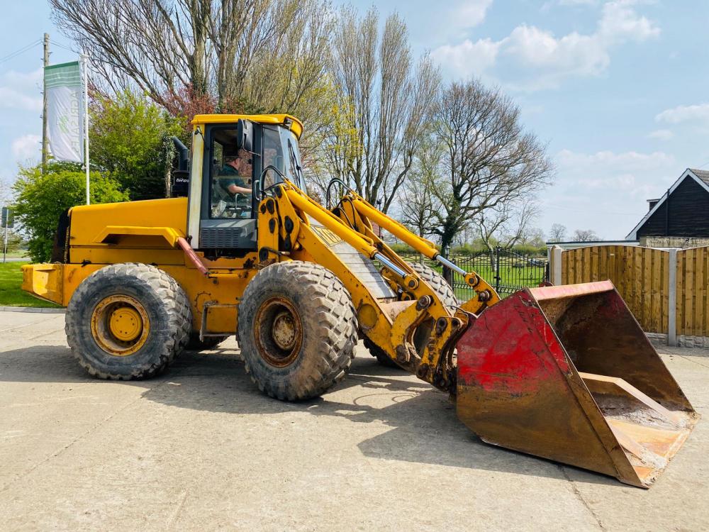 JCB 436 4WD LOADING SHOVEL C/W SUTTON TOE-TIP BUCKET