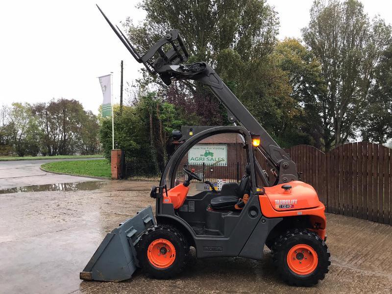 AUSA T133H TAURULIFT TELEHANDLER ( YEAR 2014 * ONLY 355 HOURS * SEE VIDEO
