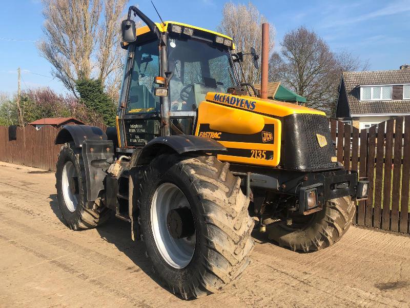 JCB 2135 FASTRAC TRACTOR ( YEAR 2003 ) ( PLEASE SEE VIDEO )