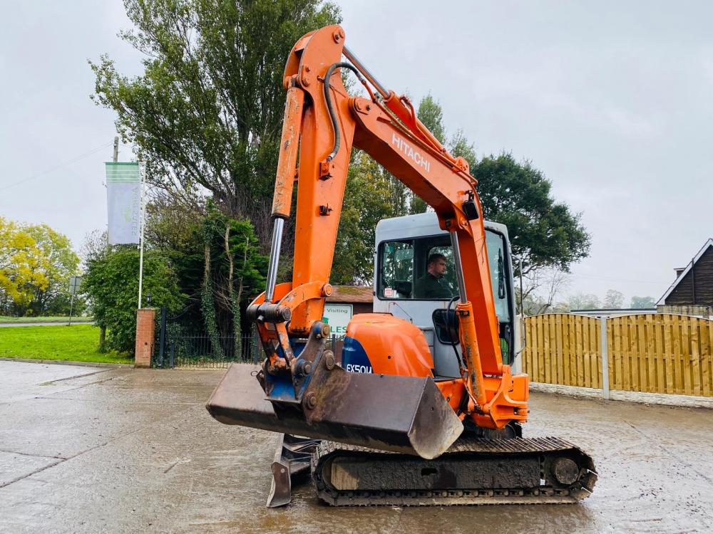 HITACHI EX50U TRACKED EXCAVATOR