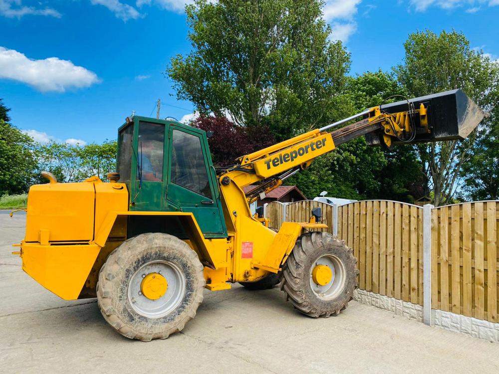 SANDERSON TX525 4WD TELEHANDLER C/W BUCKET , TINES & 2 X BRAND NEW ...