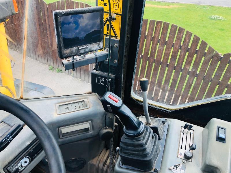 KOMATSU WA270PT LOADING SHOVEL C/W JOYSTICK CONTROL