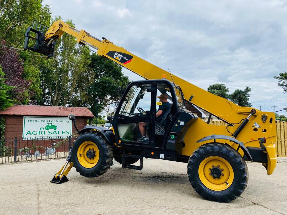 CATERPILLER TH414 TELEHANDLER * YEAR 2012 * ONLY 4471 HOURS