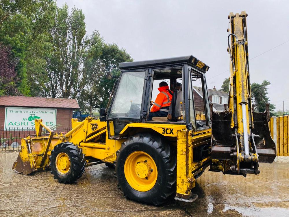 JCB 3CX PROJECT 7 4WD BACKHOE DIGGER C/W PROJECT 8 BACK END & EXTENDING DIG