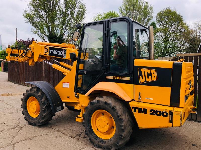JCB TM200 FARM MASTER TELLEHANDLER ( PLEASE SEE VIDEO )