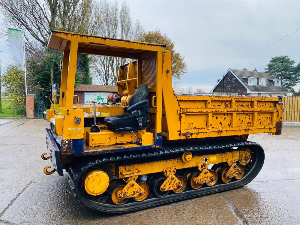 MOROOKA MST-700 TRACKED DUMPER C/W KOMATSU ENGINE & HYDRAULIC TIP