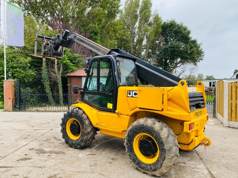 JCB 525-50 TELEHANDLER * EX MOD , ONLY 1113 HOURS * C/W PALLET TINES ...
