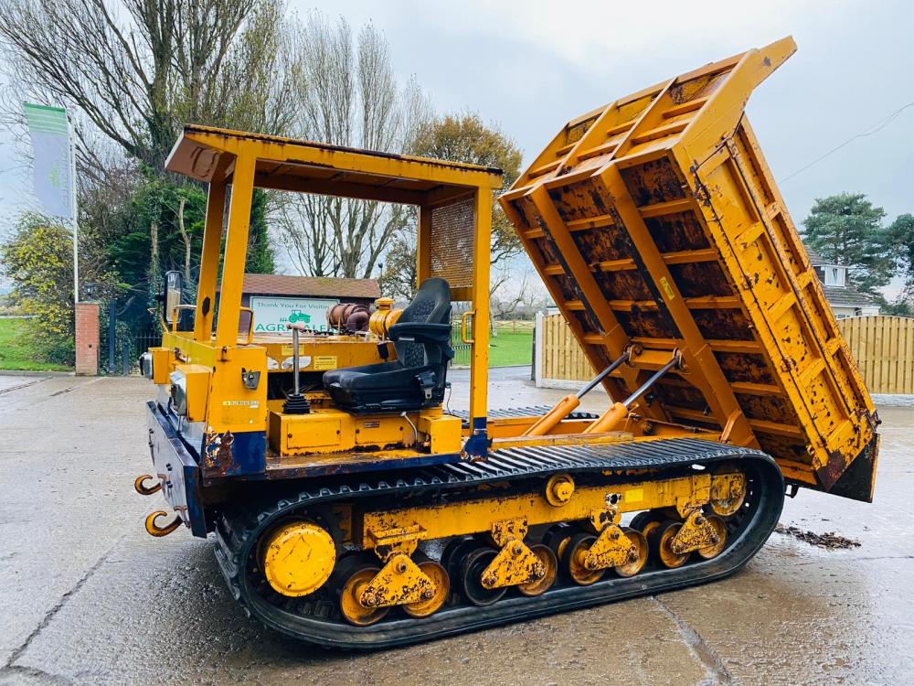 MOROOKA MST-700 TRACKED DUMPER C/W KOMATSU ENGINE & HYDRAULIC TIP