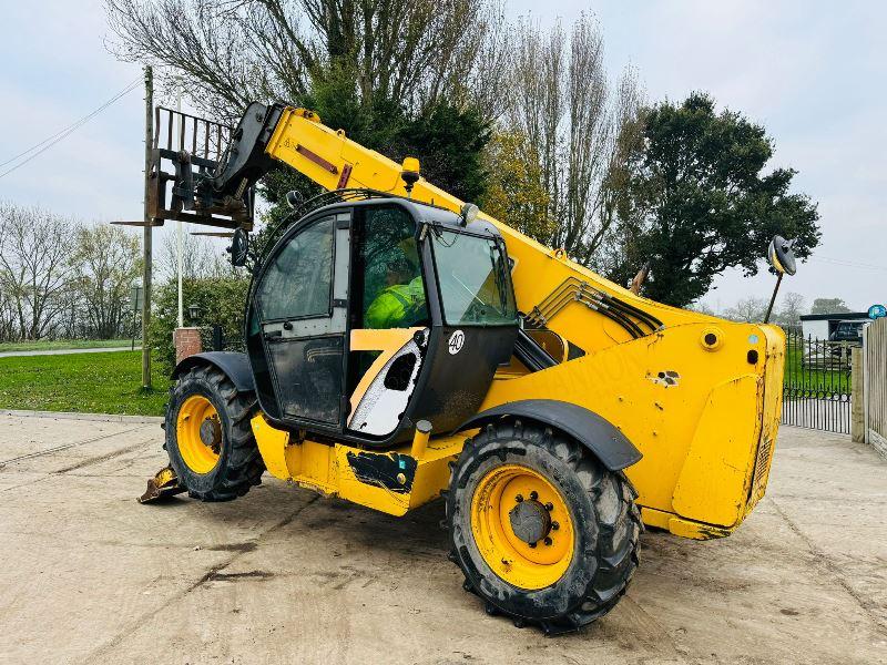 NEW HOLLAND LM1333 4WD TELEHANDLER *13 METER REACH* C/W PALLET TINES ...