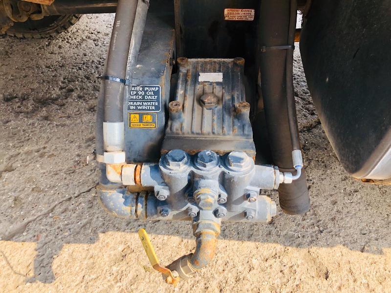 VOLVO FL180 GULLY SUCKER LORRY C/W REVERSE CAMERA