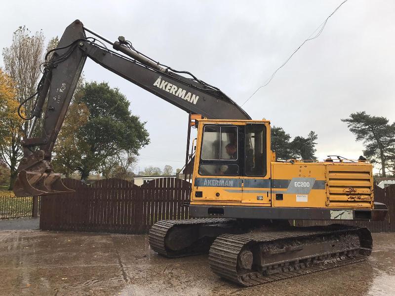 AKERMAN EC200 TRACKED EXCAVATOR