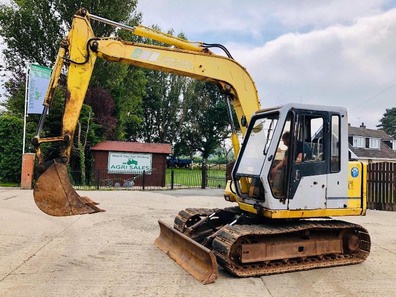 SUMITOMO SH60 TRACKED EXCAVATOR C/W BLOCK PAD TRACKS & BLADE