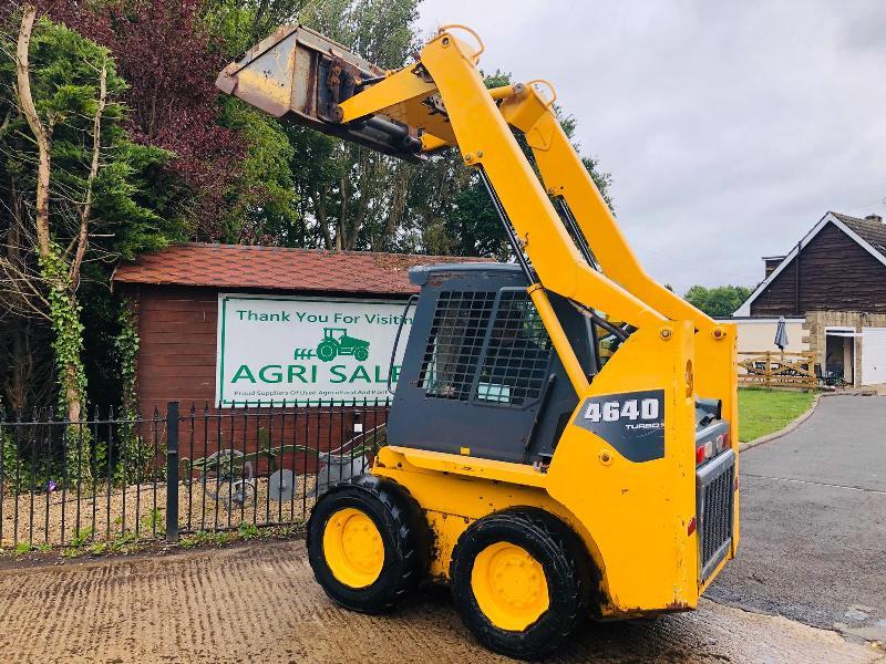 GEHL 4640 TURBO SKIDSTEER C/W HIGH FLOW * ONLY 3288 HOURS