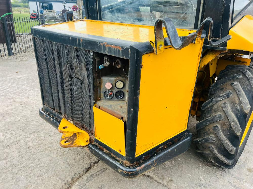 JCB 2CX 4WD AIRMASTER LOADING SHOVEL C/W SIDE TIP BUCKET