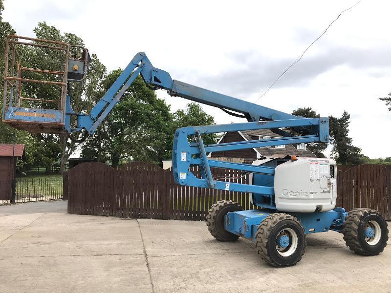 GENIE Z45/25J CHERRY PICKER