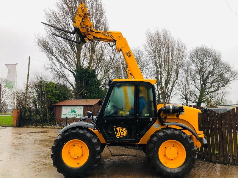 JCB 526 TELEHANDLER * YEAR 2004 * ONLY 5832 HOURS *SEE VIDEO*