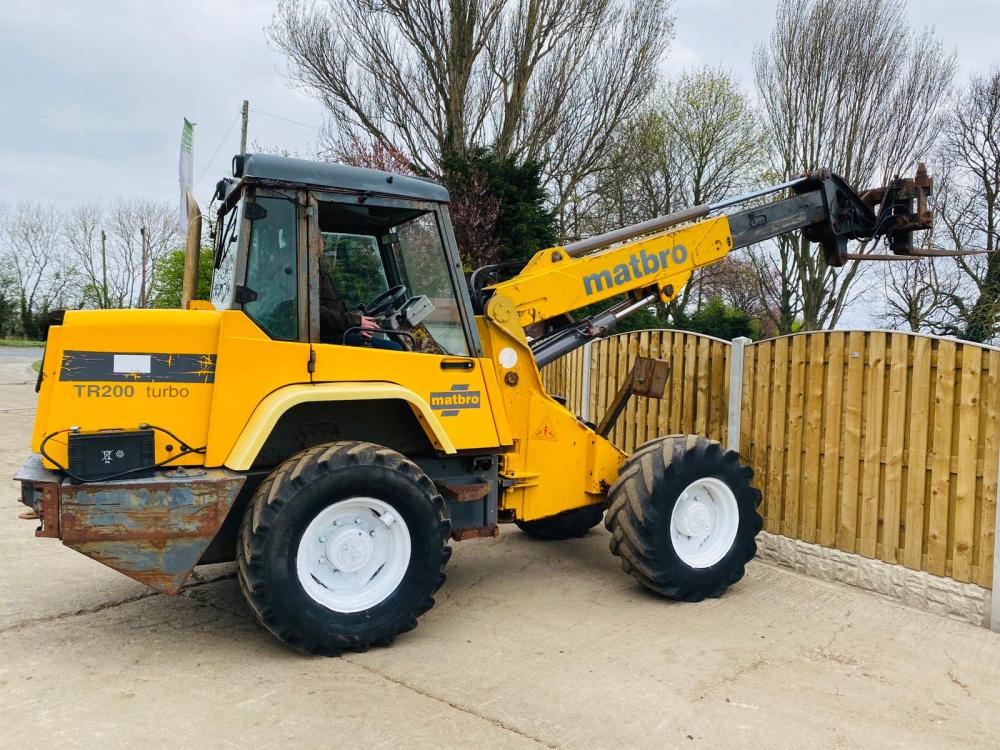 MATBRO TR200 4WD TELEHANDLER C/W PIN & CON HEAD STOCK
