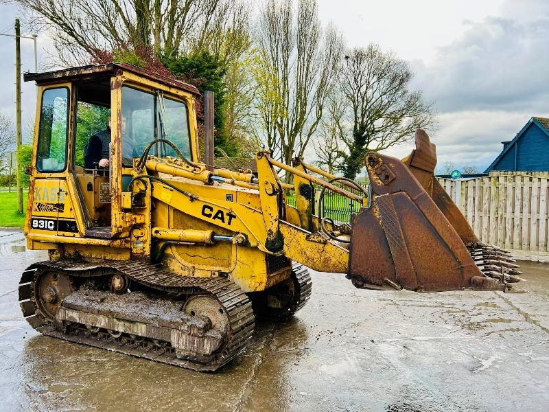 CATERPILLAR 931C DROTT C/W THREE IN ONE BUCKET *VIDEO*