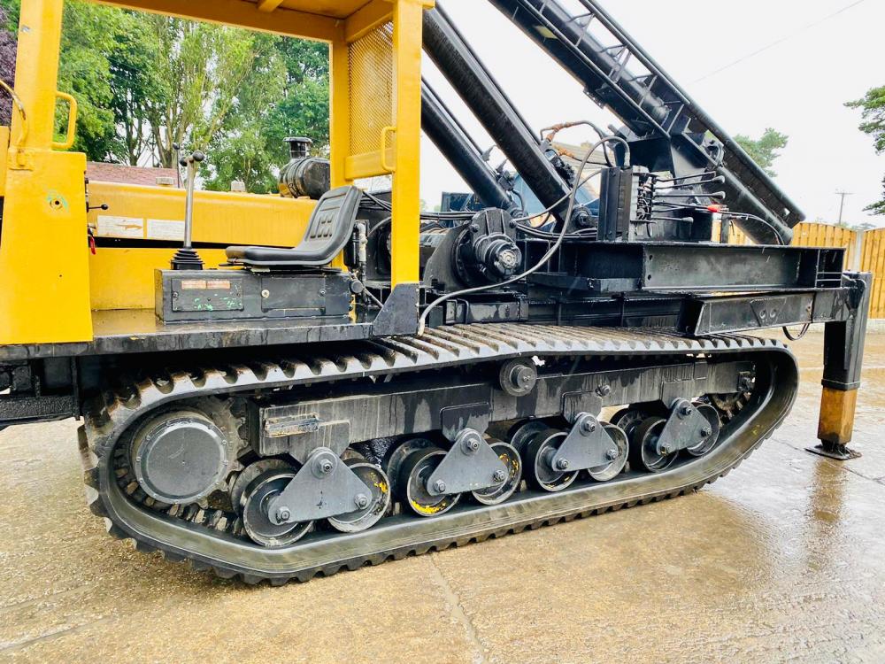MOROOKA MST800 TRACKED CRANE C/W 2 X WINCHES