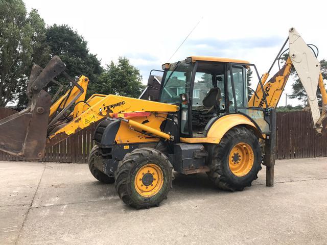 FERMEC 760 WHEELED BACKHOE DIGGER WITH 4 IN 1 FRONT BUCKET ( SALE AGREED )
