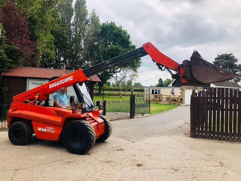 MANITOU BUGGISCOPIC 4WD TELEHANDLER C/W BUCKET