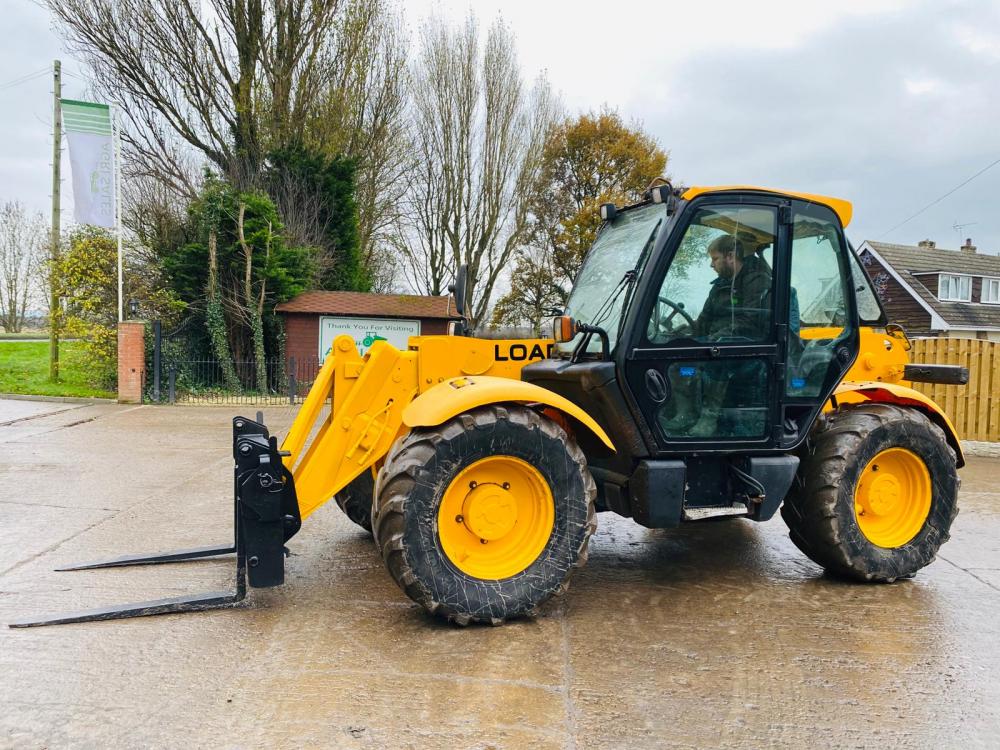 JCB 530-70 TURBO TELEHANDLER * AG-SPEC * C/W PICK UP HITCH