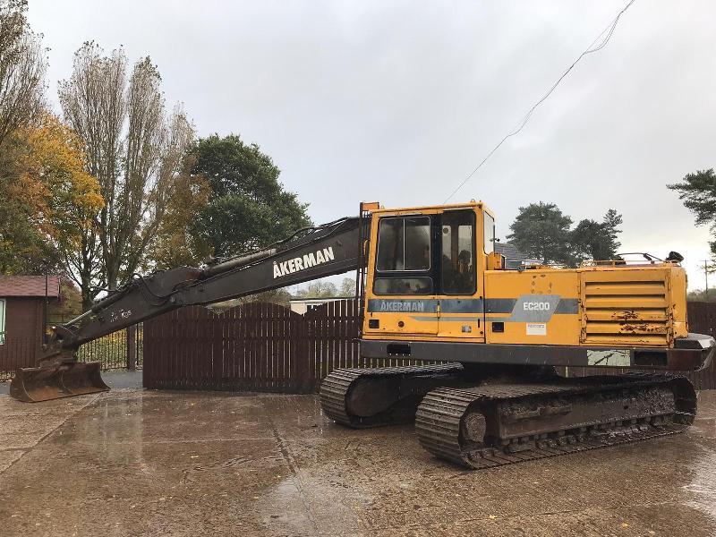 AKERMAN EC200 TRACKED EXCAVATOR