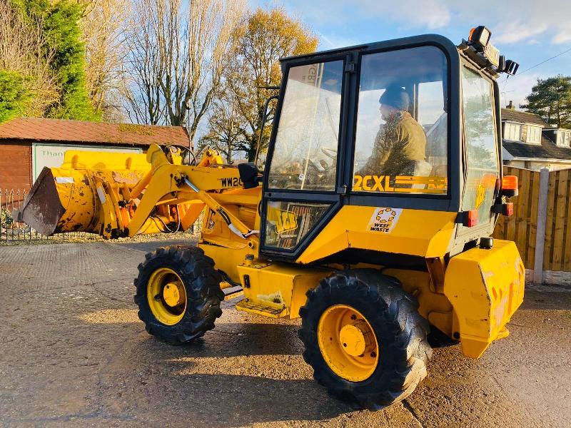 JCB 2CXL 4WD FRONT LOADER C/W FOUR WHEEL STEER