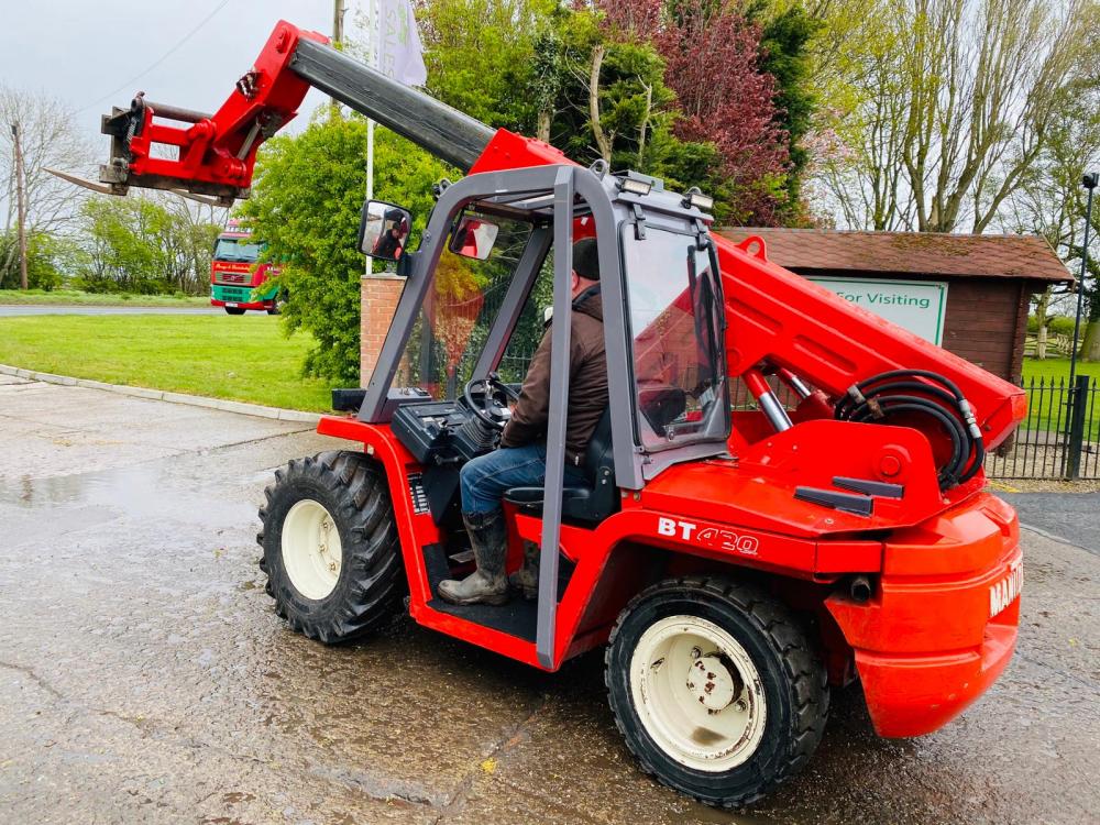 MANITOU BT420 BUGGIE-SCOPIC TELEHANDLER *ONLY 4864 HOURS* C/W PALLET TINES