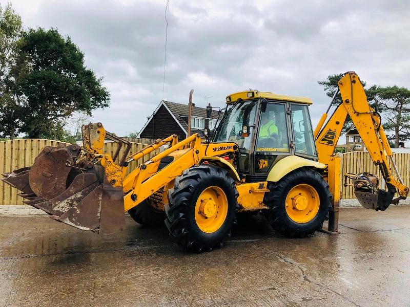 JCB 4CX SITEMASTER BACKHOE DIGGER C/W HYDRAULIC BREAKER & 8 X REAR BUCKETS