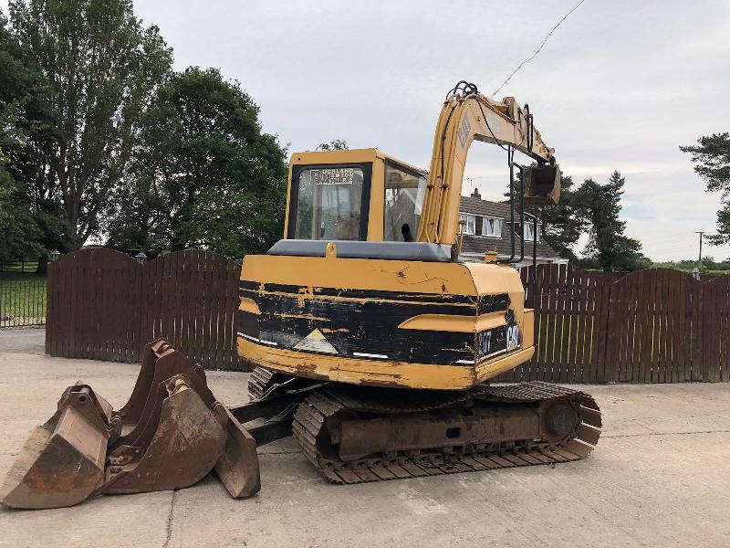 CAT 307 TRACKED EXCAVATOR