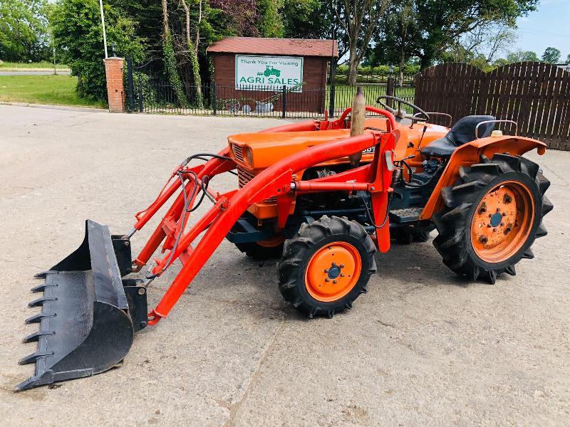 KUBOTA L1500DT 4WD COMPACT TRACTOR C/W FRONT LOADER AND BUCKET