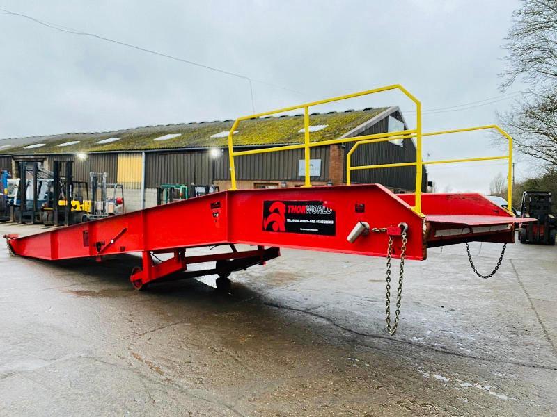 THORWORLD 40FT X 8FT LOADING RAMP * YEAR 2008 * C/W HRDUALIC LEG HEIGHT