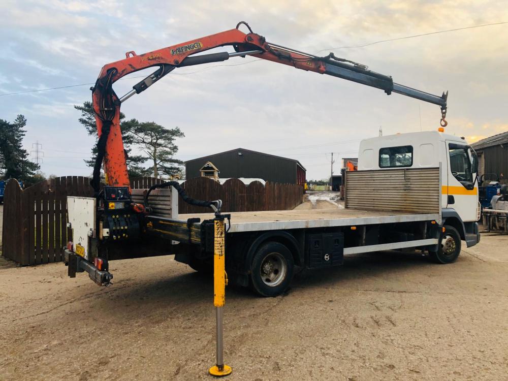 DAF LF 7 1/2 TON FLAT BED LORRY C/W PALFINGER PK6500 CRANE *YEAR 2007*