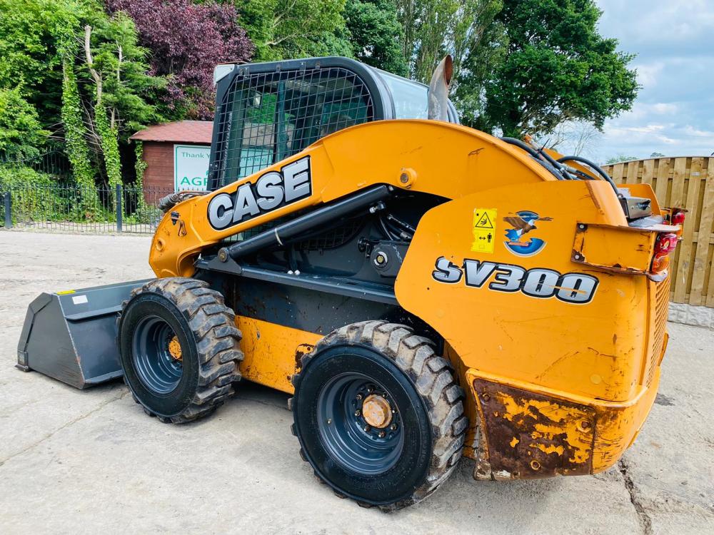 CASE SV300 HIGH LIFT SKIDSTEER * YEAR 2015 * C/W AC CABIN & BUCKET