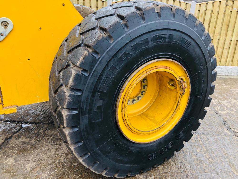 BELL L1806E LOADING SHOVEL * YEAR 2014 , ONE OWNER FROM NEW * PLEASE ...