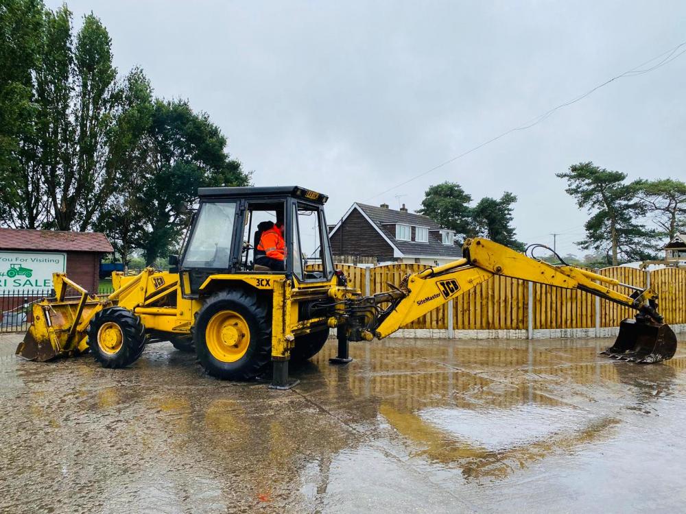 JCB 3CX PROJECT 7 4WD BACKHOE DIGGER C/W PROJECT 8 BACK END & EXTENDING DIG