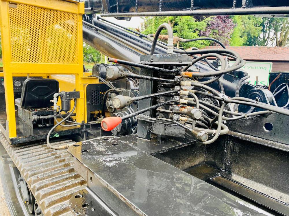 MOROOKA MST800 TRACKED CRANE C/W 2 X WINCHES