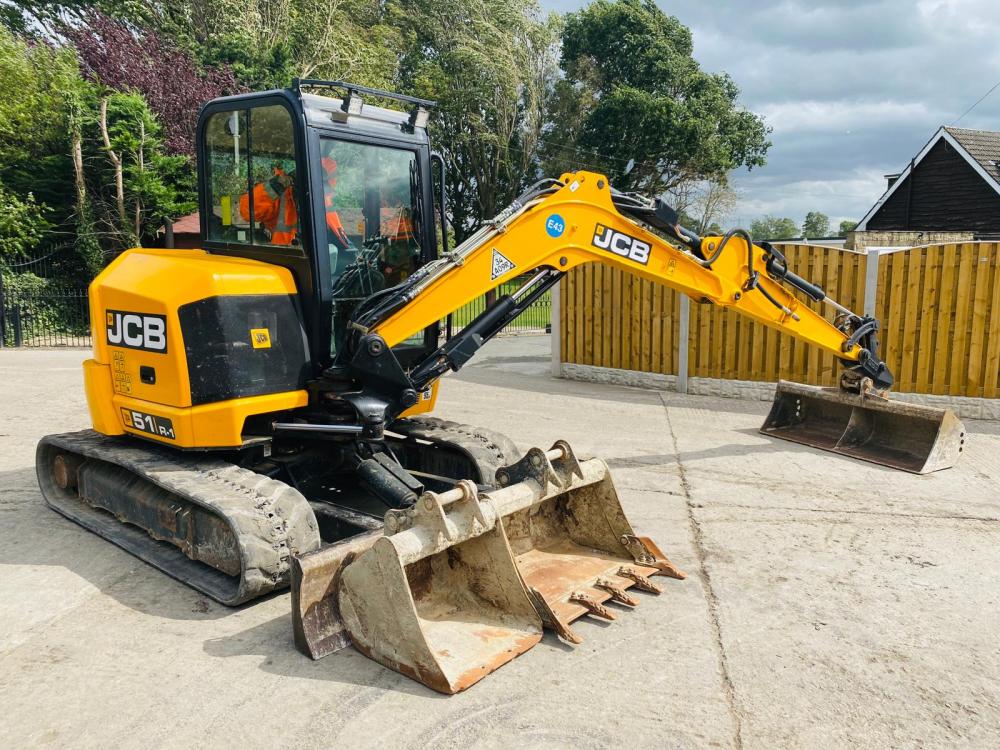 JCB 51R-1 TRACKED EXCAVATOR * YEAR 2016 , ONLY 2331 HOURS * C/W 3 X ...
