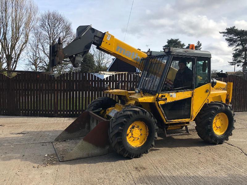 MATBRO TS270 TELEHANDLER CW BUCKET AND TINES