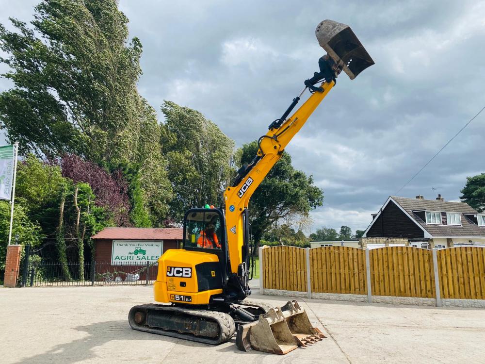 JCB 51R-1 TRACKED EXCAVATOR * YEAR 2016 , ONLY 2331 HOURS * C/W 3 X ...