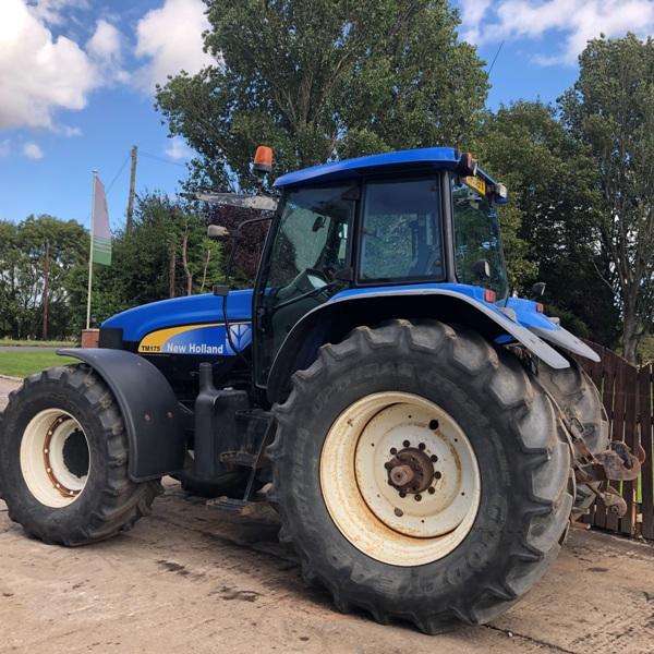 NEW HOLLAND TM175 4WD TRACTOR C/W FRONT LINKAGE