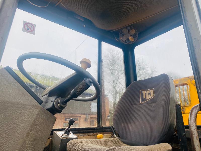 JCB 712 4WD ARTICULATED DUMP TRUCK C/W REVERSE CAMERA