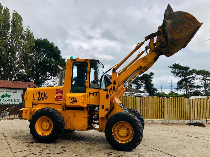 JCB 411 LOADING SHOVEL C/W JOYSTICK CONTROL & BUCKET