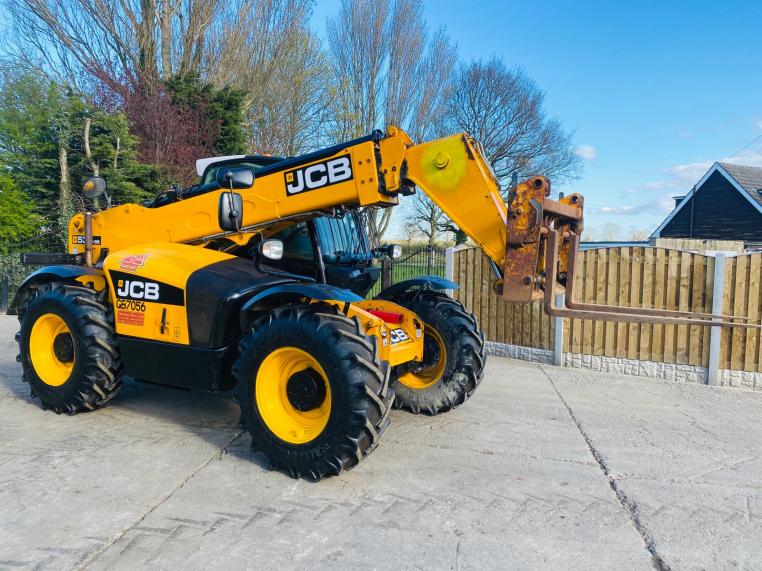 JCB 535-95 TELEHANDLER * YEAR 2013 * C/W 9.5 METER REACH
