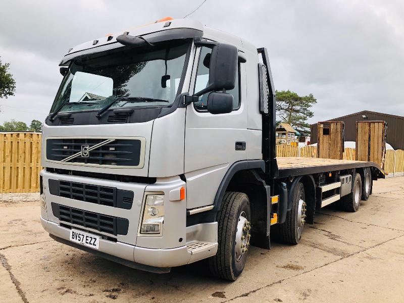 VOLVO FM 8X2 REAR LIFT BEAVERTAIL PLANT LORRY C/W REVERSE CAMERA