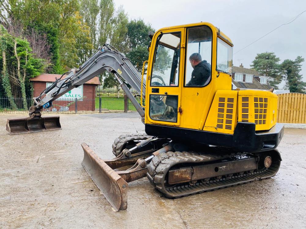 VOLVO EC70 TRACKED EXCAVATOR C/W QUICK HITCH * SEE VIDEO