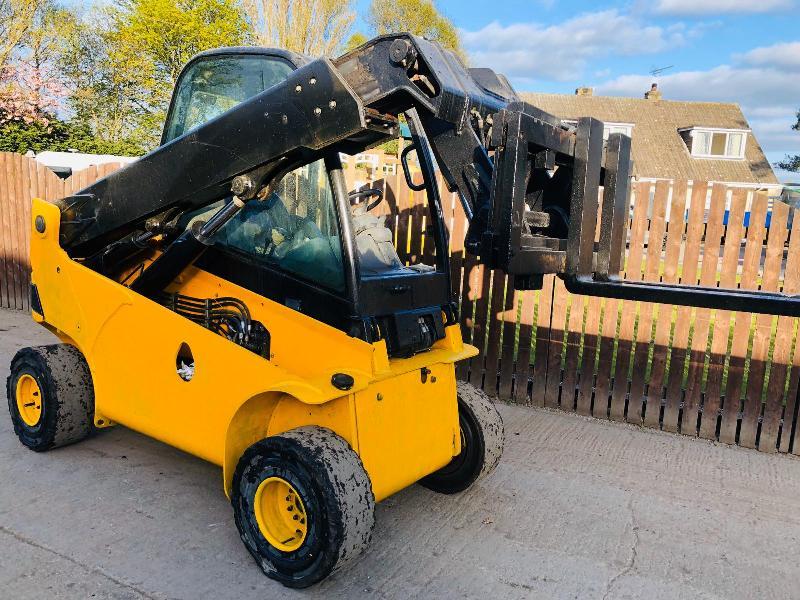 JCB 35D 4X4 TELETRUCK C/W 8 FOOT LONG PALLET TINES * PLEASE SEE VIDEO